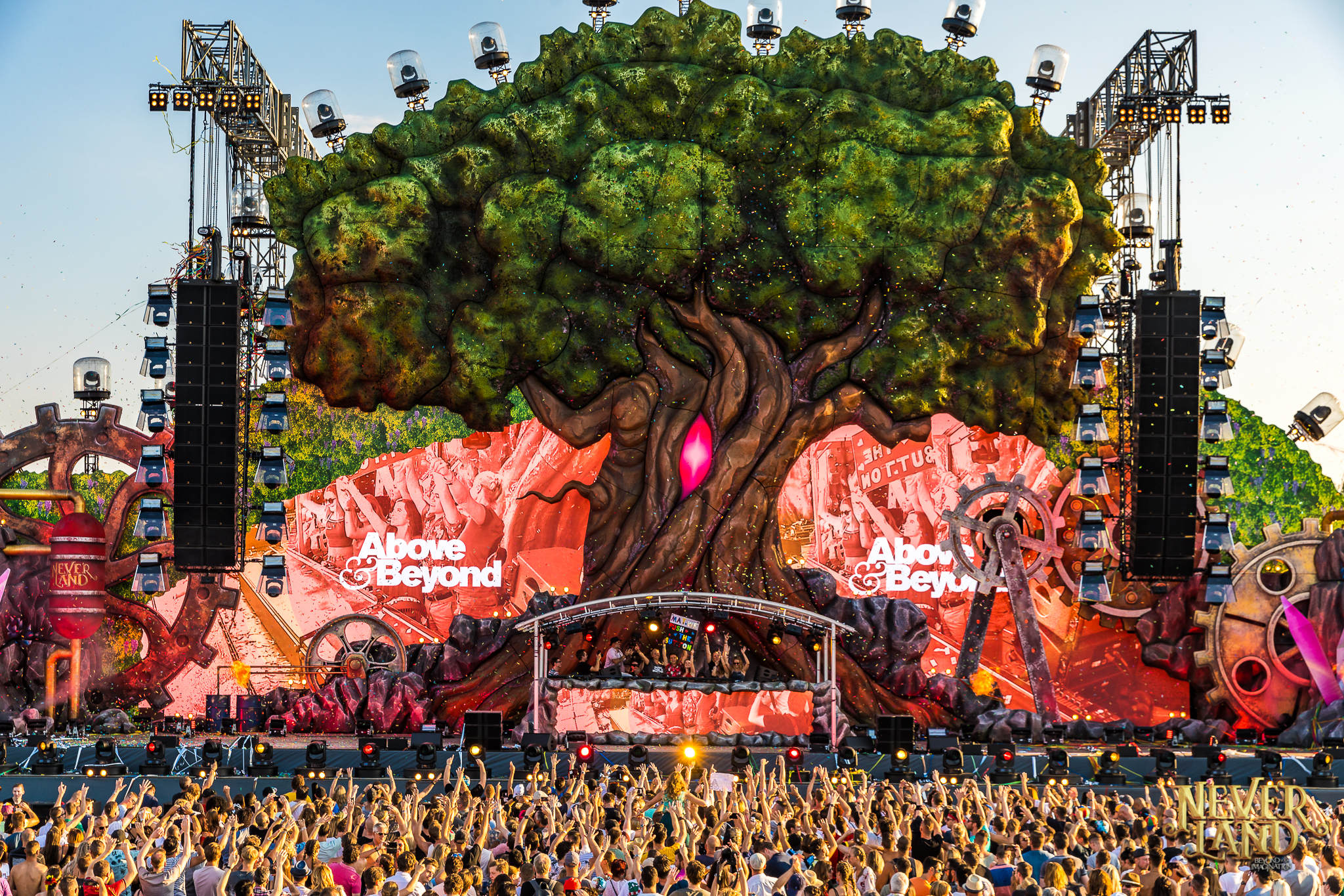 Neverland Main Stage 2018 - NL | Phixion
